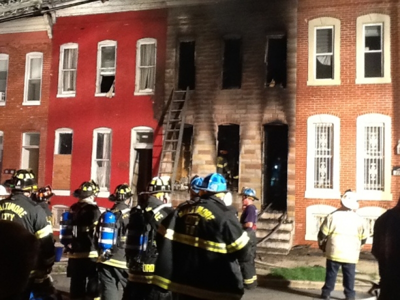 MAYDAY AT FATAL FIRE IN BALTIMORE | Firefighter Close Calls ...