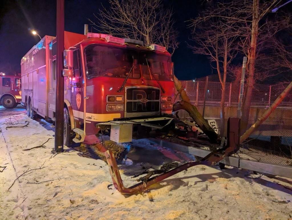 BUFFALO, NEW YORK RESCUE SQUAD CRASH | Firefighter Close Calls ...